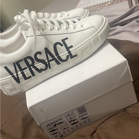 Versace | Shoes | Versace Men Shpes 39 Euro Wore Once Couldnt Fit ...